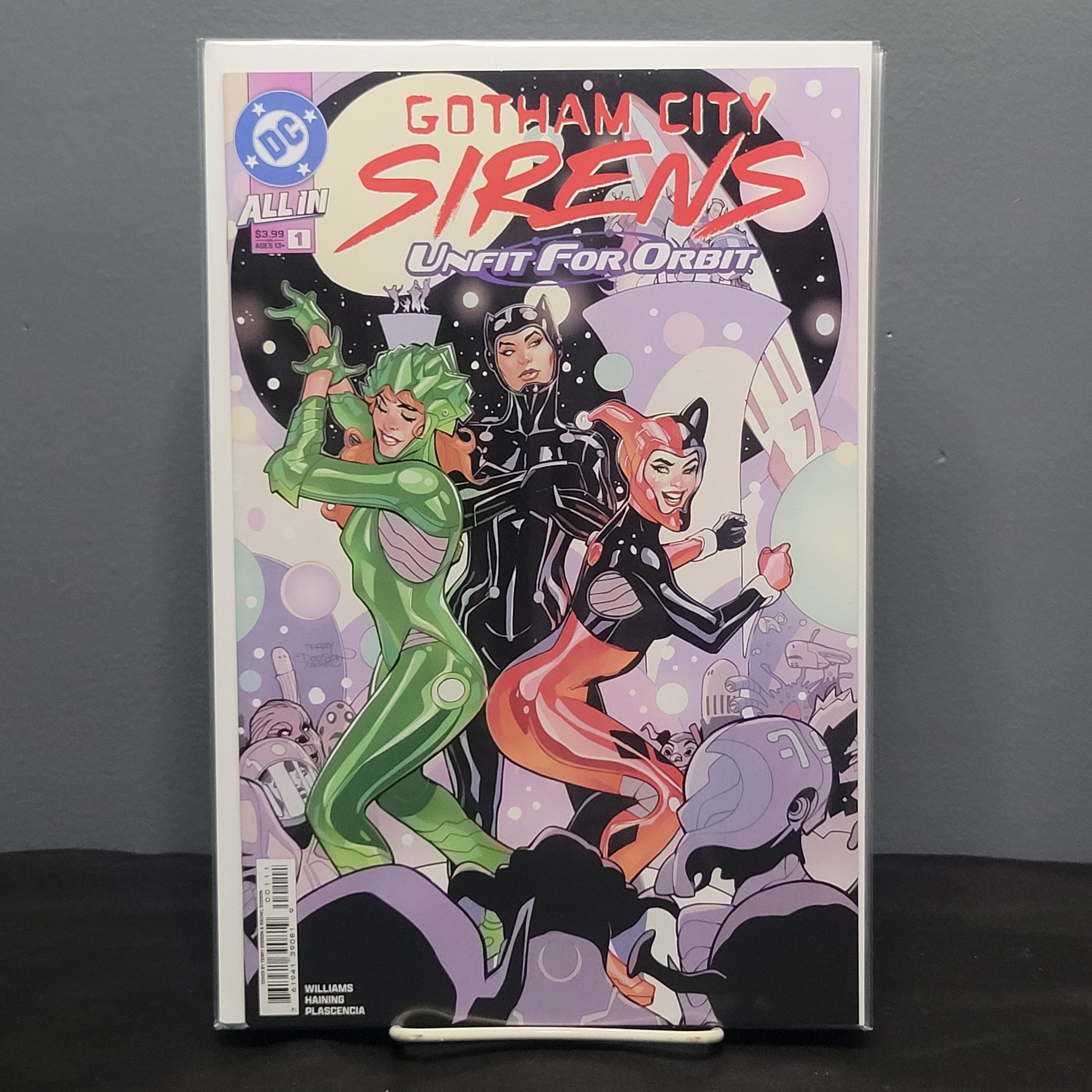 Gotham City Sirens Unfit For Orbit #1 – Hero's Corner Comics