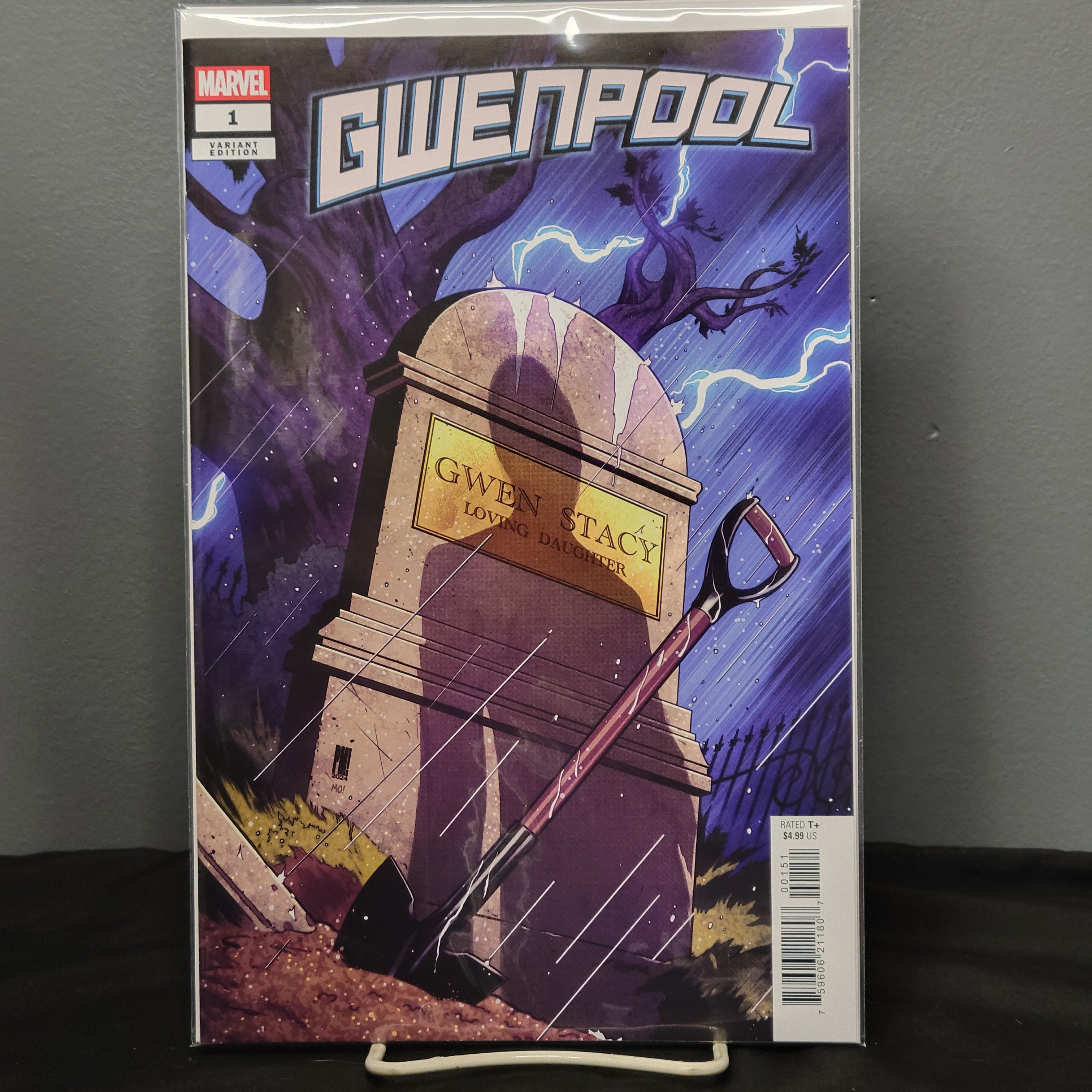 Gwenpool #1 Medina Variant – Hero's Corner Comics